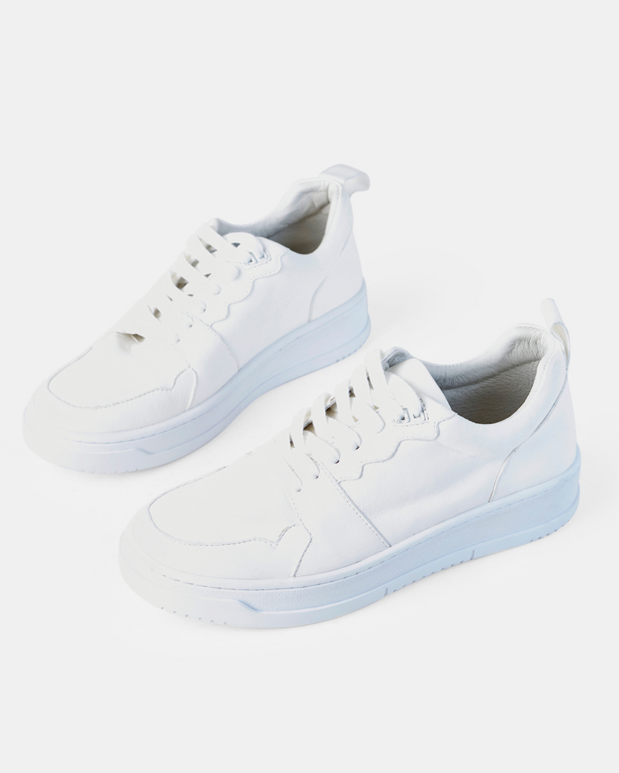 Gio Leather Sneaker WHITE – Seven Sundays